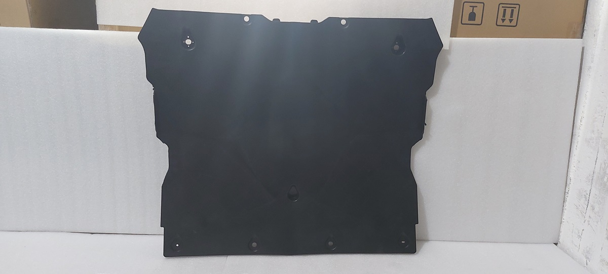 149915100C Защита переднего подрамника Tesla Model 3 (пластик) 2018-2022